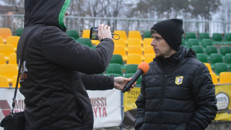"Czasami trzeba użyć męskich słów". Trener Marcin Nowacki po ...